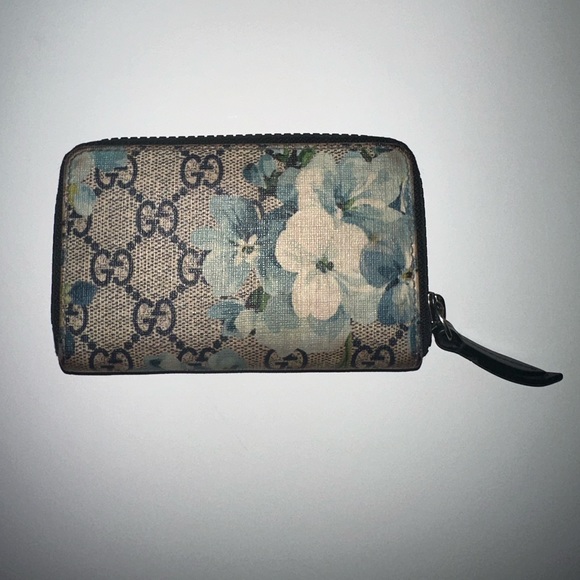 Gucci | Bags | Gucci Bloom Wallet Very Good Condition Used Twice | Poshmark